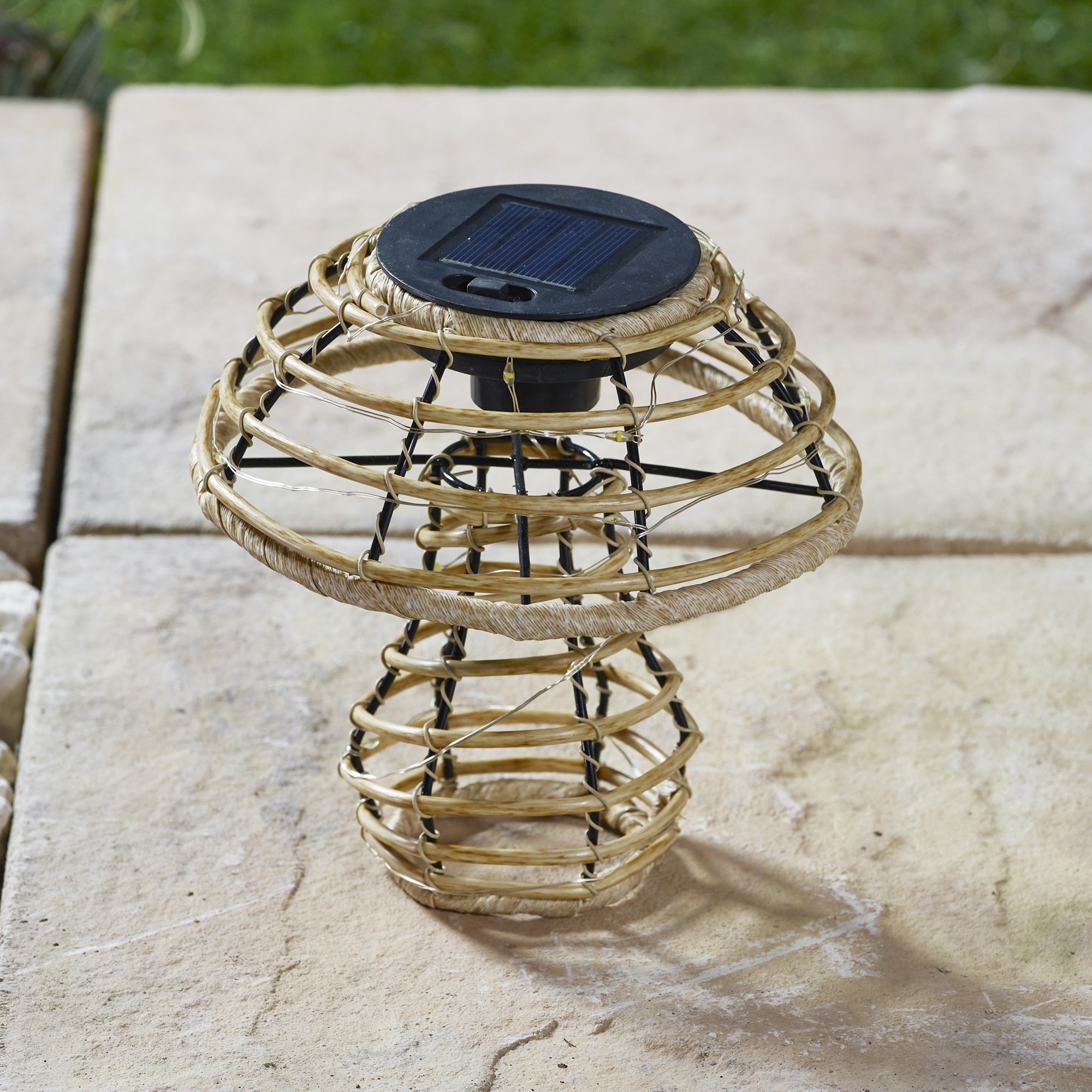 Smart Garden - GlowCap Solar Rattan Mushroom – Yorkshire Garden Centres